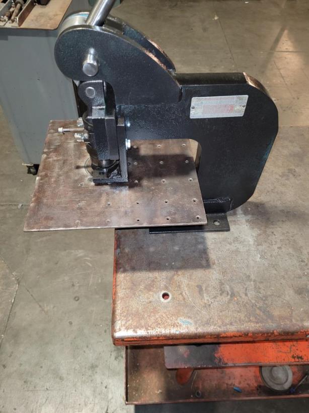 WHITNEY JENSEN BENCHTOP HAND PUNCH, USED | ScottMachinery