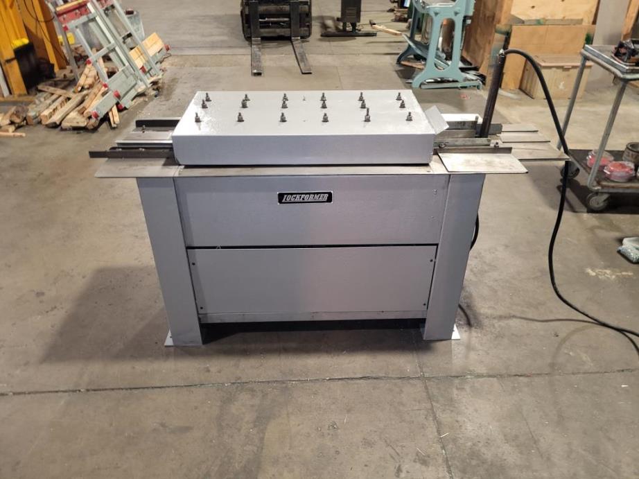 9 STND, LOCKFORMER CLEATFORMER, 22 GAUGE, MODEL#TRIPLEX, USED ...